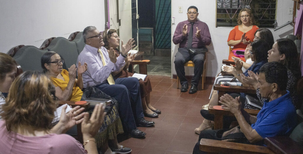 Las reuniones cristianas en el Nuevo Testamento - Misión Cristiana Elim